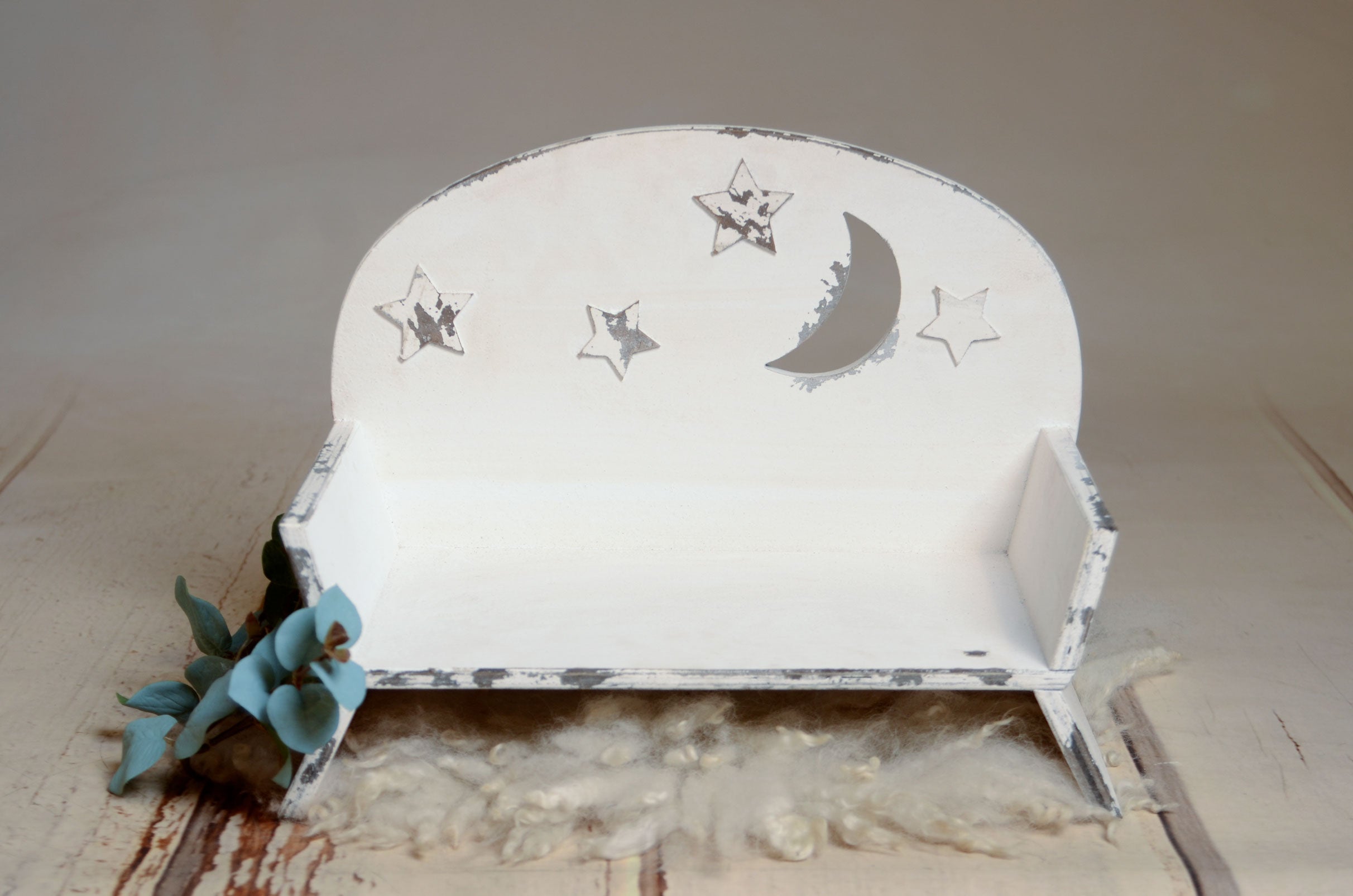 Handmade Moon Bench - Newborn Photography Props – Newborn Studio Props