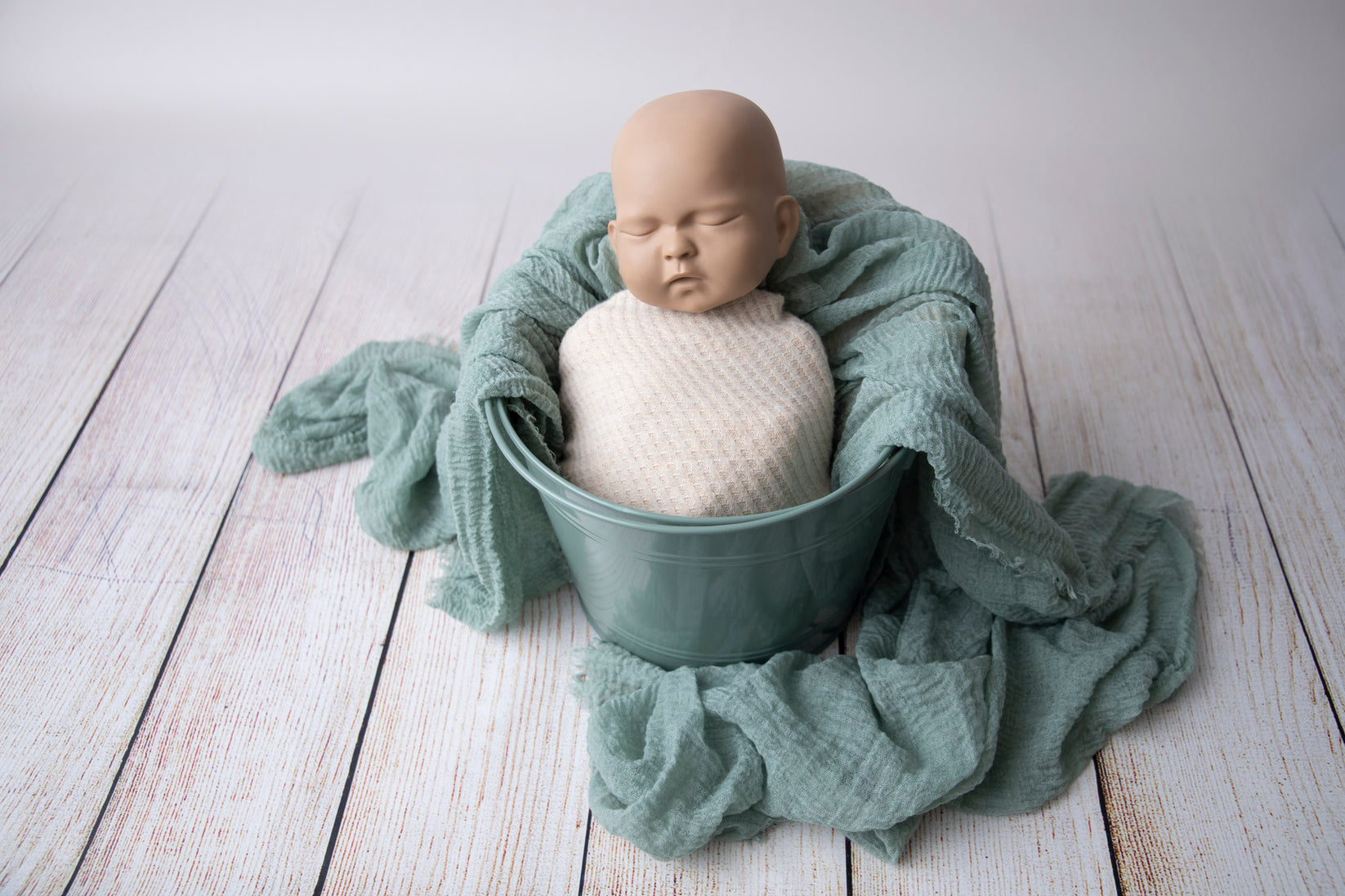 Metallic Vintage Bucket Newborn Photography Prop – Newborn Studio Props
