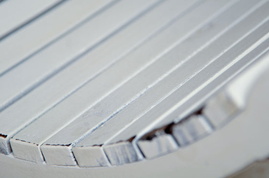 White Curved Vintage Bench Newborn Photography Prop – Newborn Studio Props