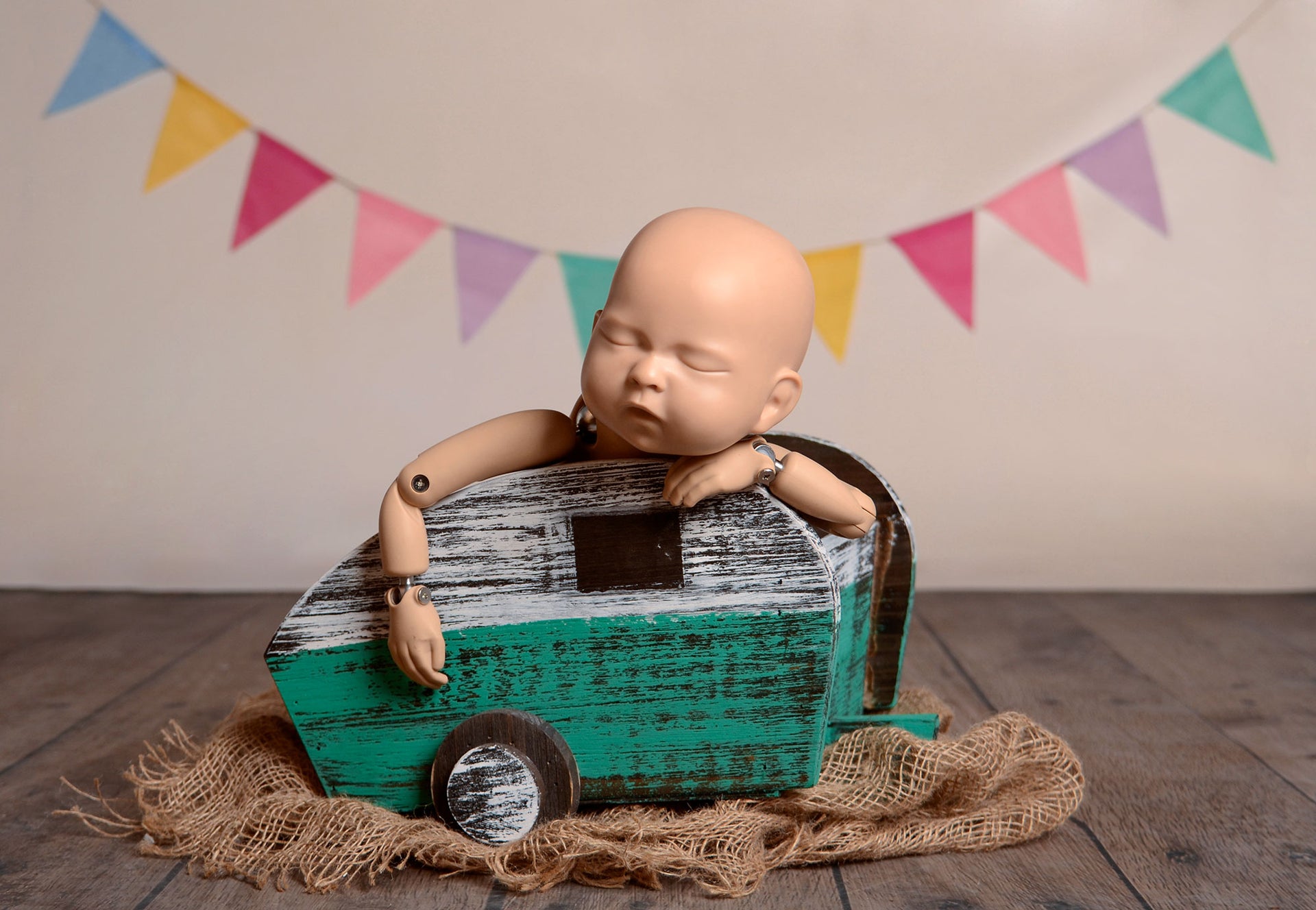 Rustic Classic Camper Newborn Photography Prop – Newborn Studio Props